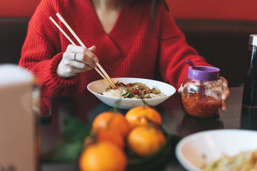 Chinese Wooden Bamboo Chopsticks Reusable Sushi Oriental Food Chop ...