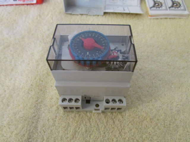 Legrand Minirex wt41 100-127VAC 1x24h+1x7d Timer Timing Delay Relay (N ...