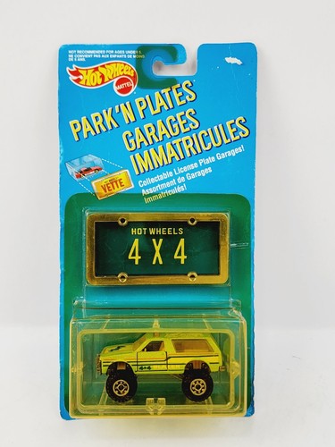HOT WHEELS PARK N PLATES BLAZER 4X4 ON NEW INTERNATIONAL CARD NICE ...