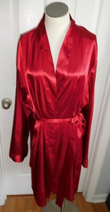 NWOT SATINY DEEP RED ADONNA WOMEN'S WRAP AROUND ROBE w/MATCHING TIE IN ...
