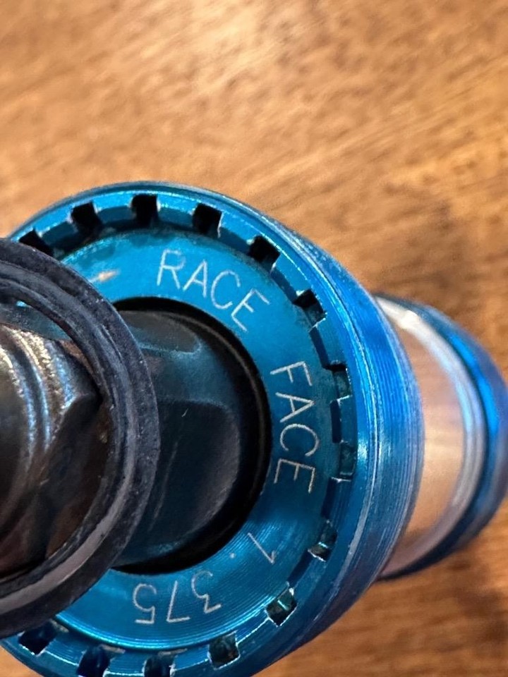 Race Face Titanium Ti 113mm (68/73) Square Bottom Bracket Forged XTR ...