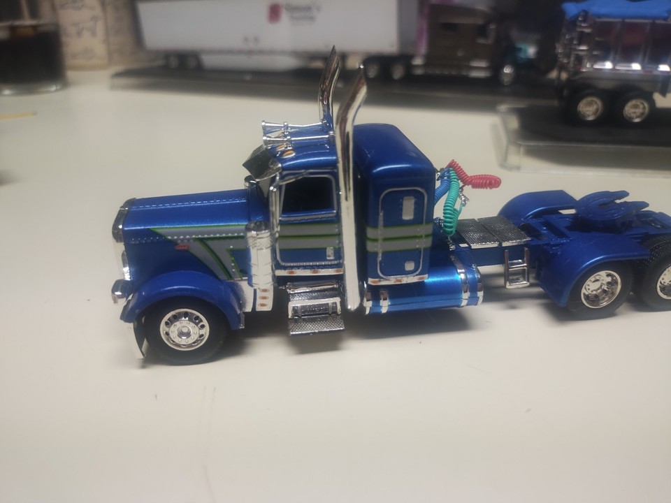 1/64 DCP/First Gear Blue W/ Gray Stripes Peterbilt 389 | eBay