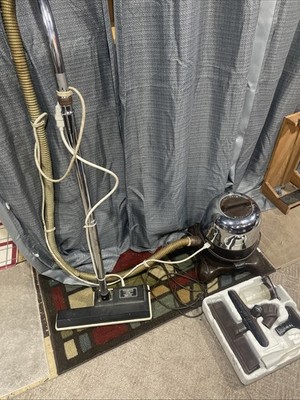 Rainbow Rexair Model D2 Vacuum Cleaner W Powerhead & Accessories ...
