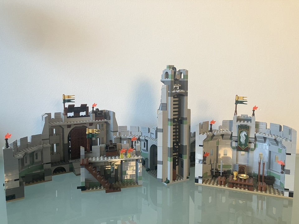 LEGO The Lord of the Rings: The Battle of Helm's Deep (9474 + 9471 ...