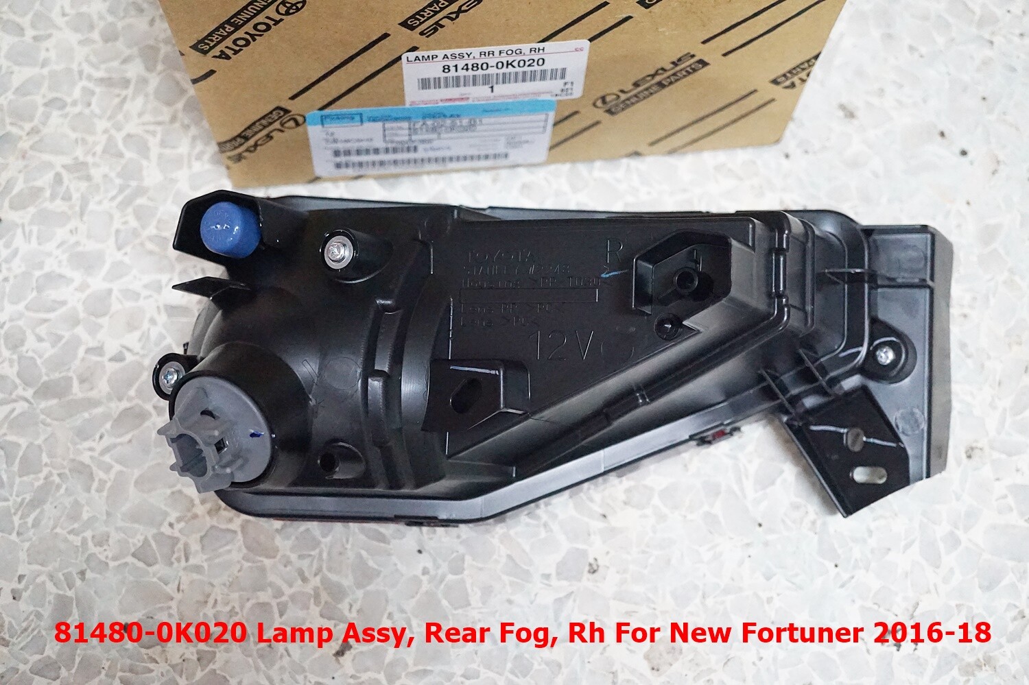 81480-0K020 Genuine Rear Fog Lamp RH For Toyota New Fortuner 2016-18 | eBay