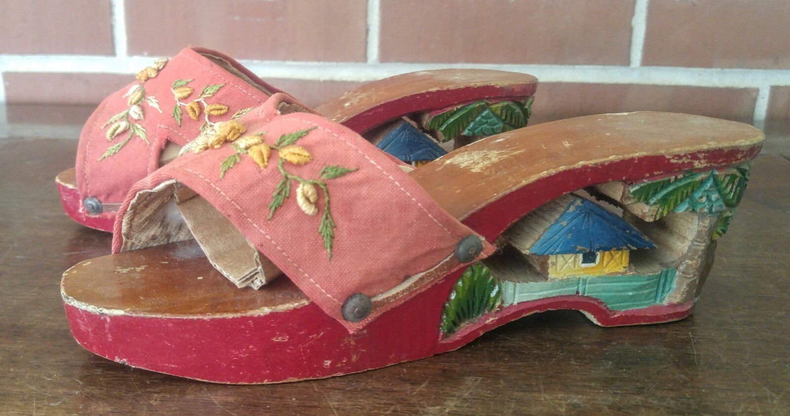 Vintage 1940s Asian Carved Tiki Hut Palm Trees Open Toe Wood Clog Bakya ...