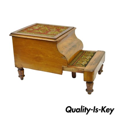 Chamber Pots - Porcelain Chamber Pot W Lid