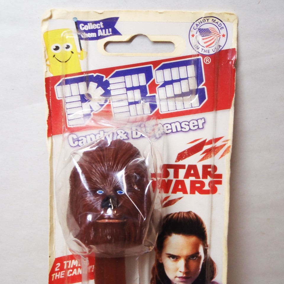 Pez Star Disney Wars Chewbacca Candy Dispenser, Sweets - NEW in Sealed ...