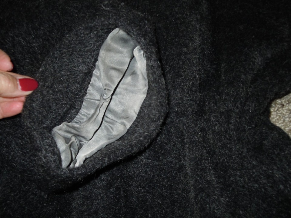 UNITED COLORS OF BENETTON BLK WOOL/ALPACA/MOHAIR HOODED TOGGLE BUTTON ...