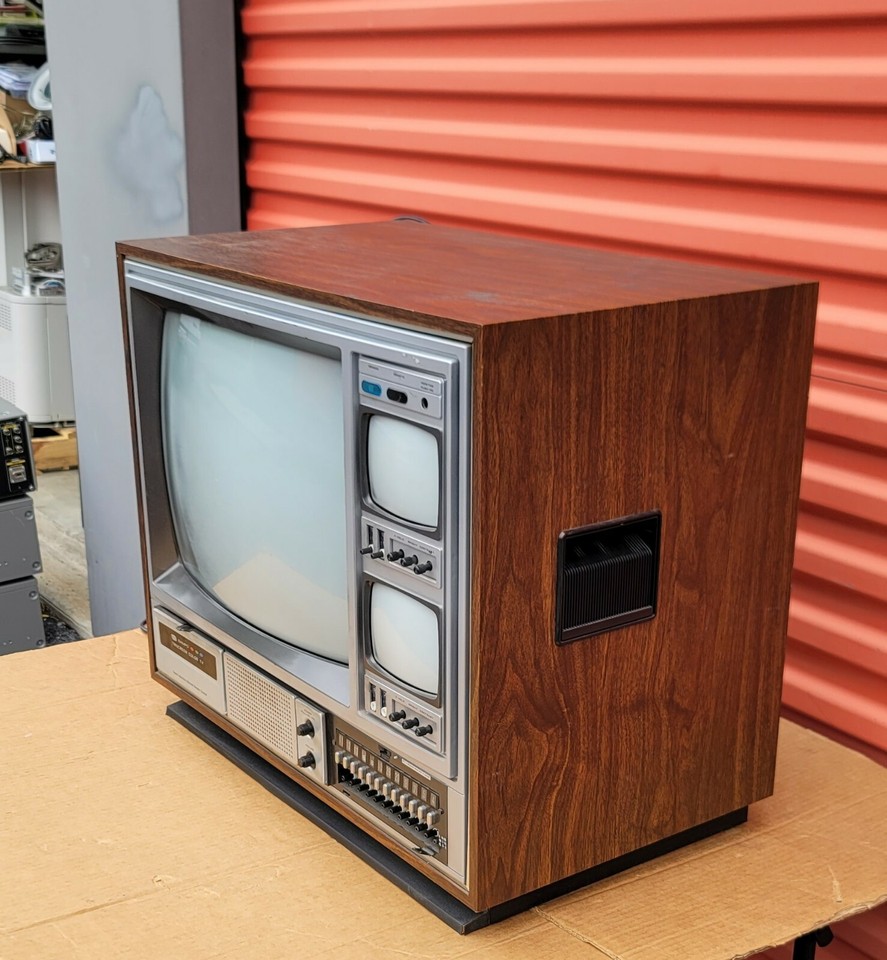 Vintage Sampo 9519 Tri-screen Color TV | eBay
