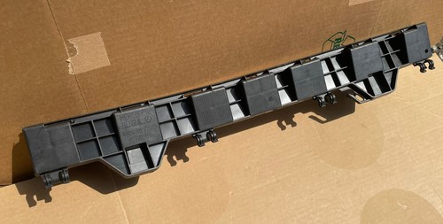 Mounting Base Carrier Bumper Center Mercedes-Benz W204 C-Class ...