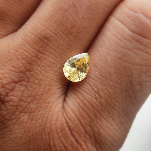 Artificial cubic zirconia faceted cut stone crystal clear zircon stone ...