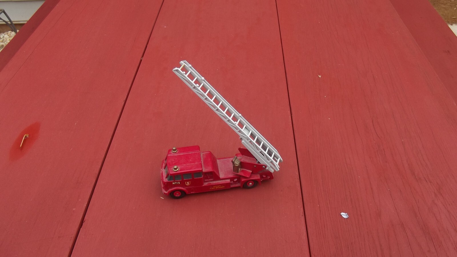 Matchbox King Size Merryweather Fire Engine No. 15 "Kent Fire Brigade ...