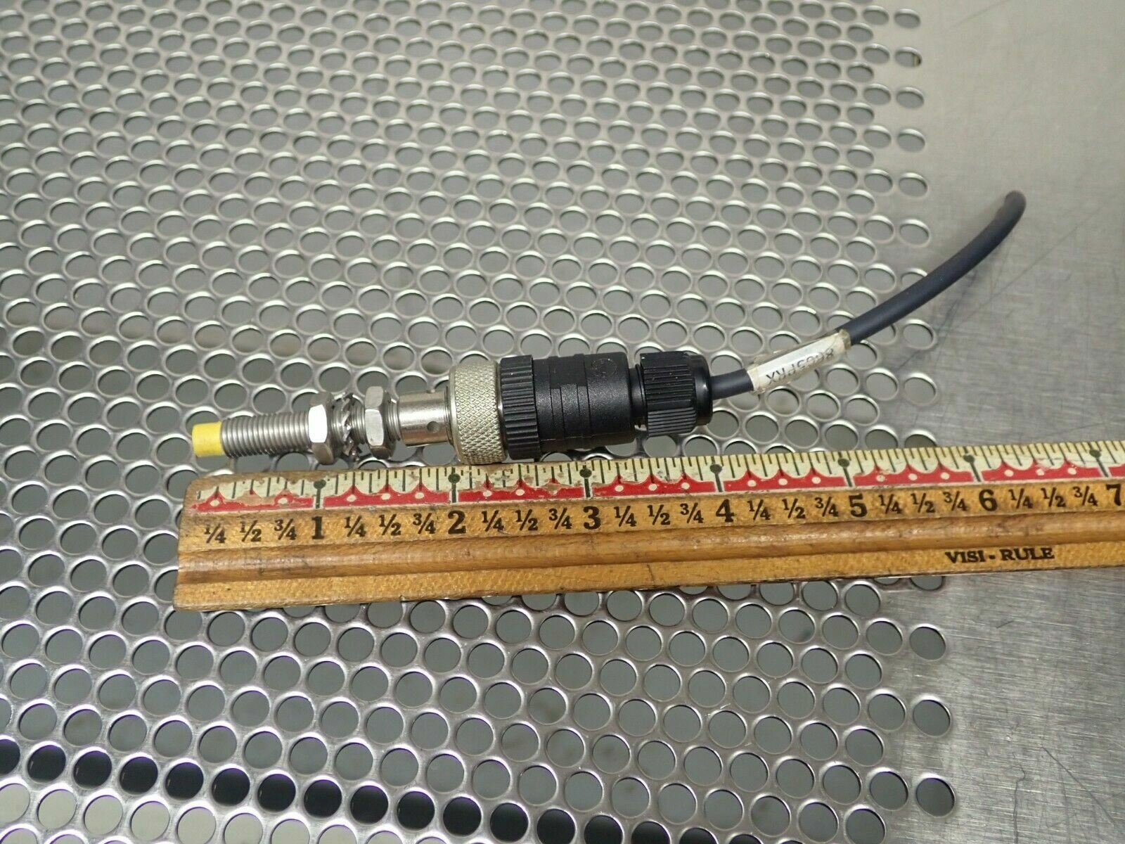 Turck 4635802 Inductive Sensor 4 Pin Connector With Female Connector ...