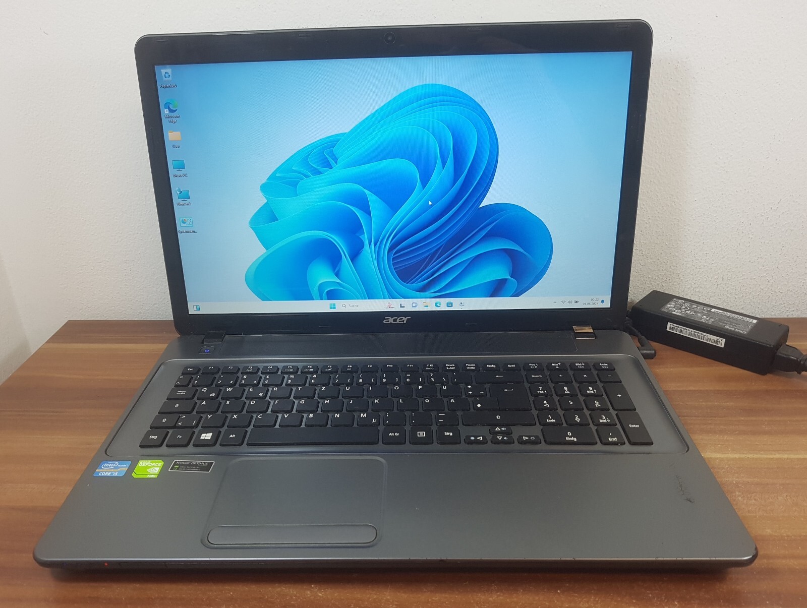 17,3" Gaming Acer E1-771G 3,2GHz 8GB 256GB SSD nVidia GeForce 710M ...