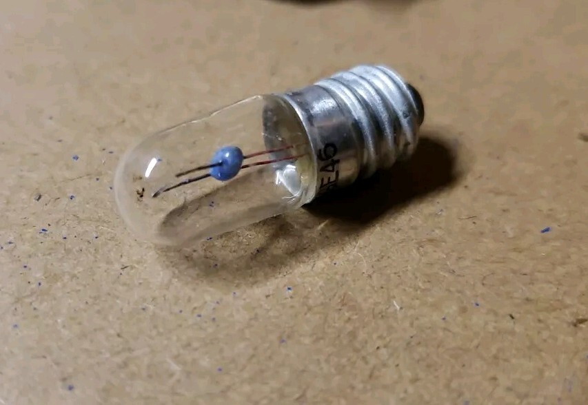 GE 313 Aircraft Light Bulbs. Pack Of 10. New Old Stock. GE Lamps | eBay