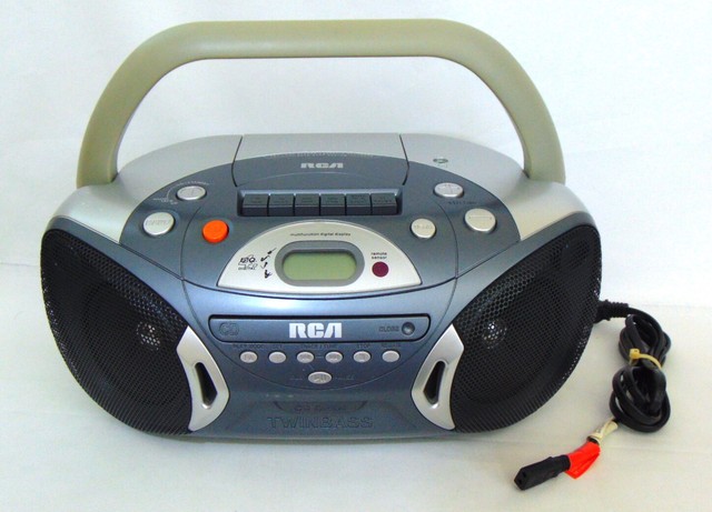 RCA RCD180 Am/fm Portable Boombox Radio CD Cd-r/ RW Player Digital Mp3 ...