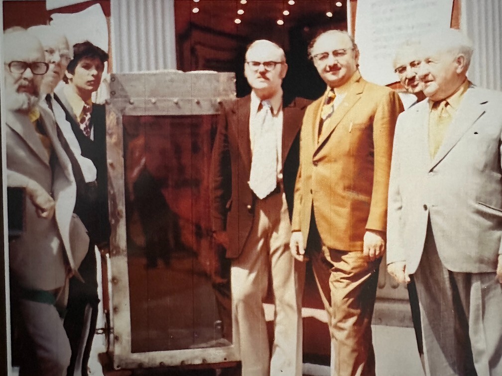 Houdini Magical Hall of Fame Water Torture Cell Arrival Color Photo | eBay