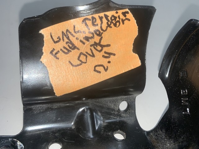 HIGH PRESSURE FUEL PUMP COVER BRACKET Insulator 2010 GMC TERRAIN 2.4 ...