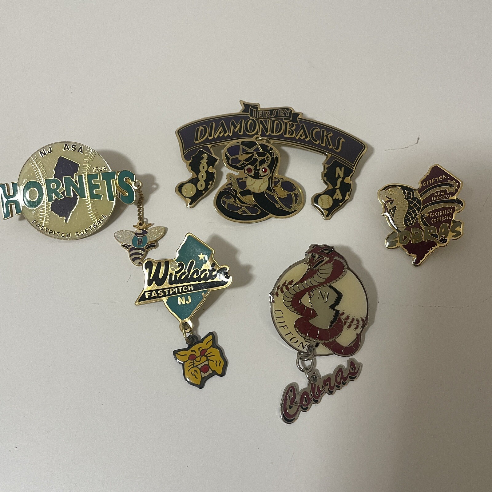 NEW JERSEY Lot Of 5 Girls Fastpitch Softball Collectible Pin FREE SHIP ...