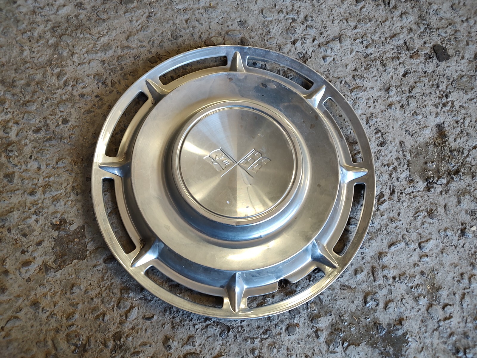 Chevy Impala 14" Hubcap 59 60 | eBay