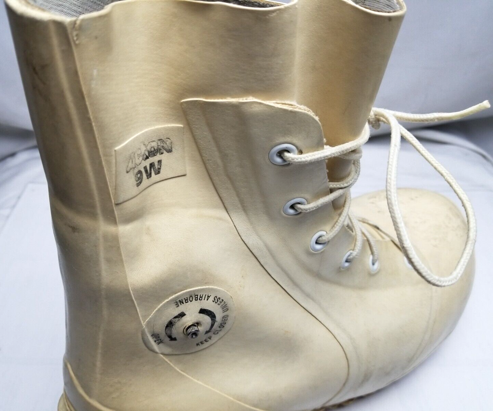 Acton Cold Weather -30° White MICKEY MOUSE BUNNY BOOTS w/ Valve ...