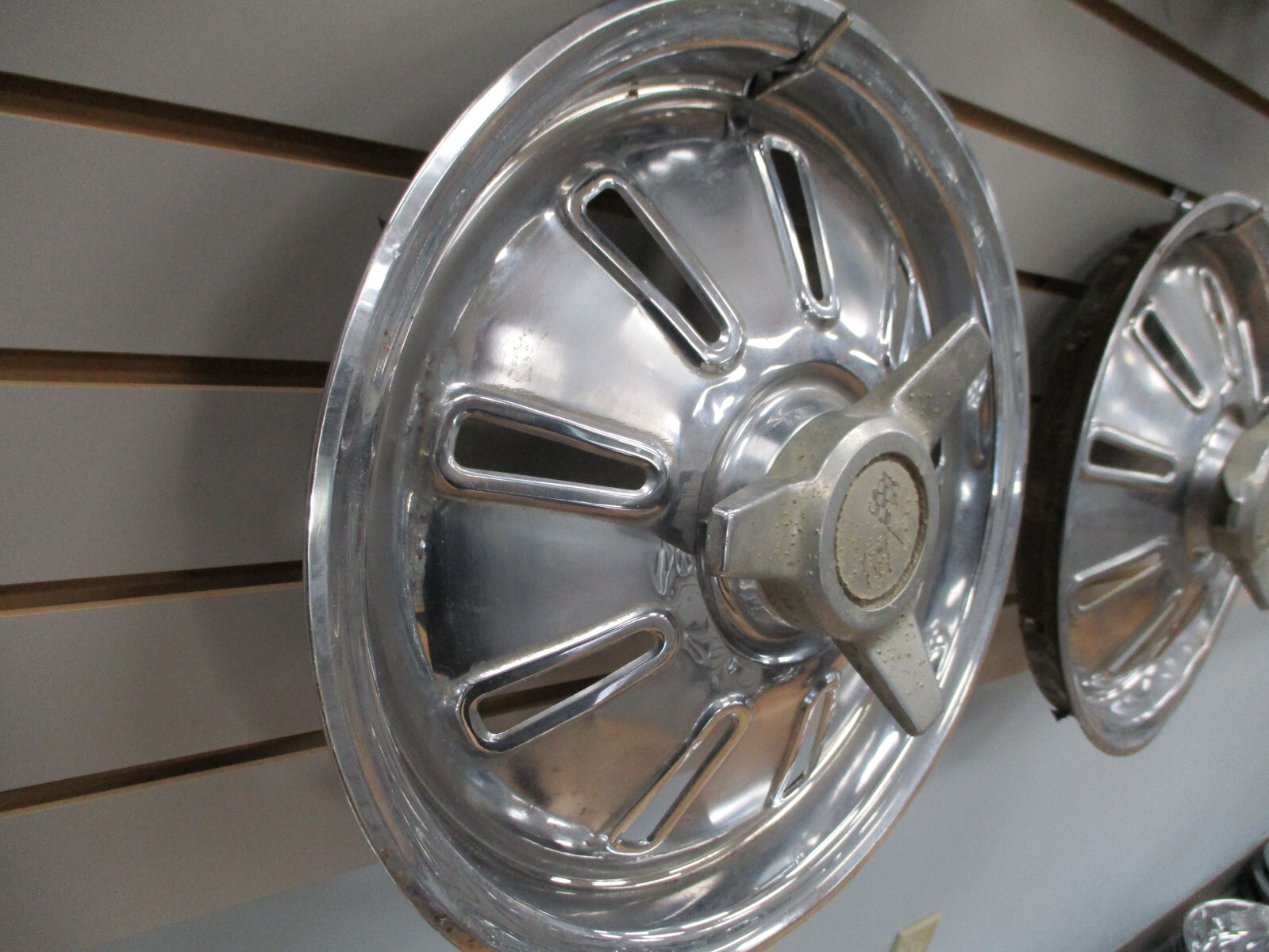 1964 CHEVROLET CORVETTE Spinner Wheel Cover Hubcaps OEM SET 64 | eBay