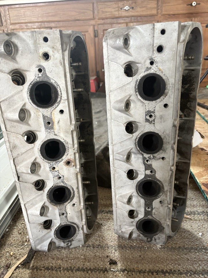 706 LS 4.8 4.8L 5.3 5.3L Cylinder Heads PAIR 706 Assembly GM Chevrolet ...