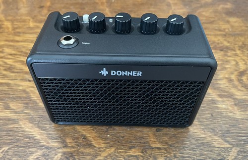 Donner DA 10 Rechargeable 5-Watt Dual Channel Mini Guitar Amplifier ...