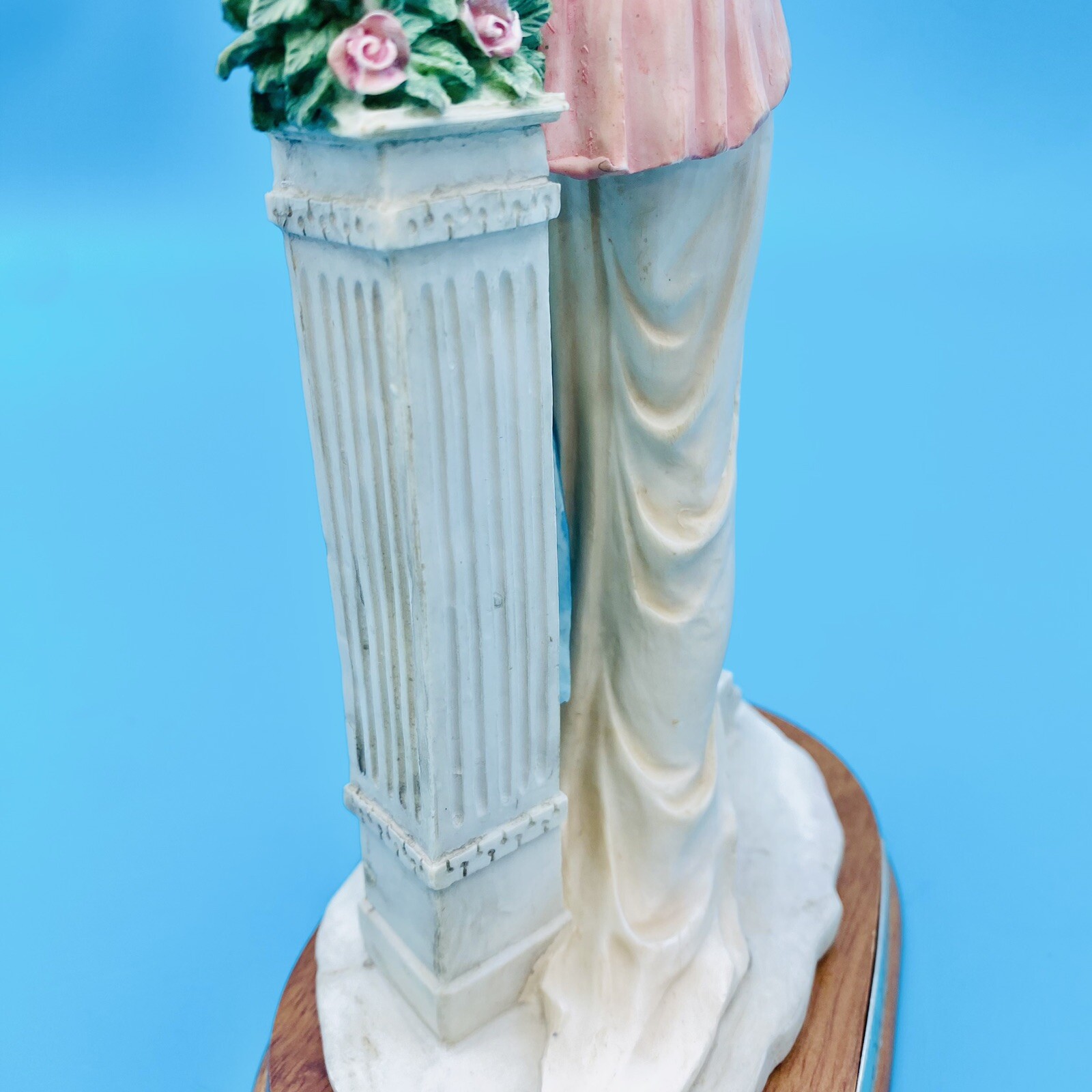 Vintage La Verona Collection Figurine Elegant Lady With Hat And Flowers ...