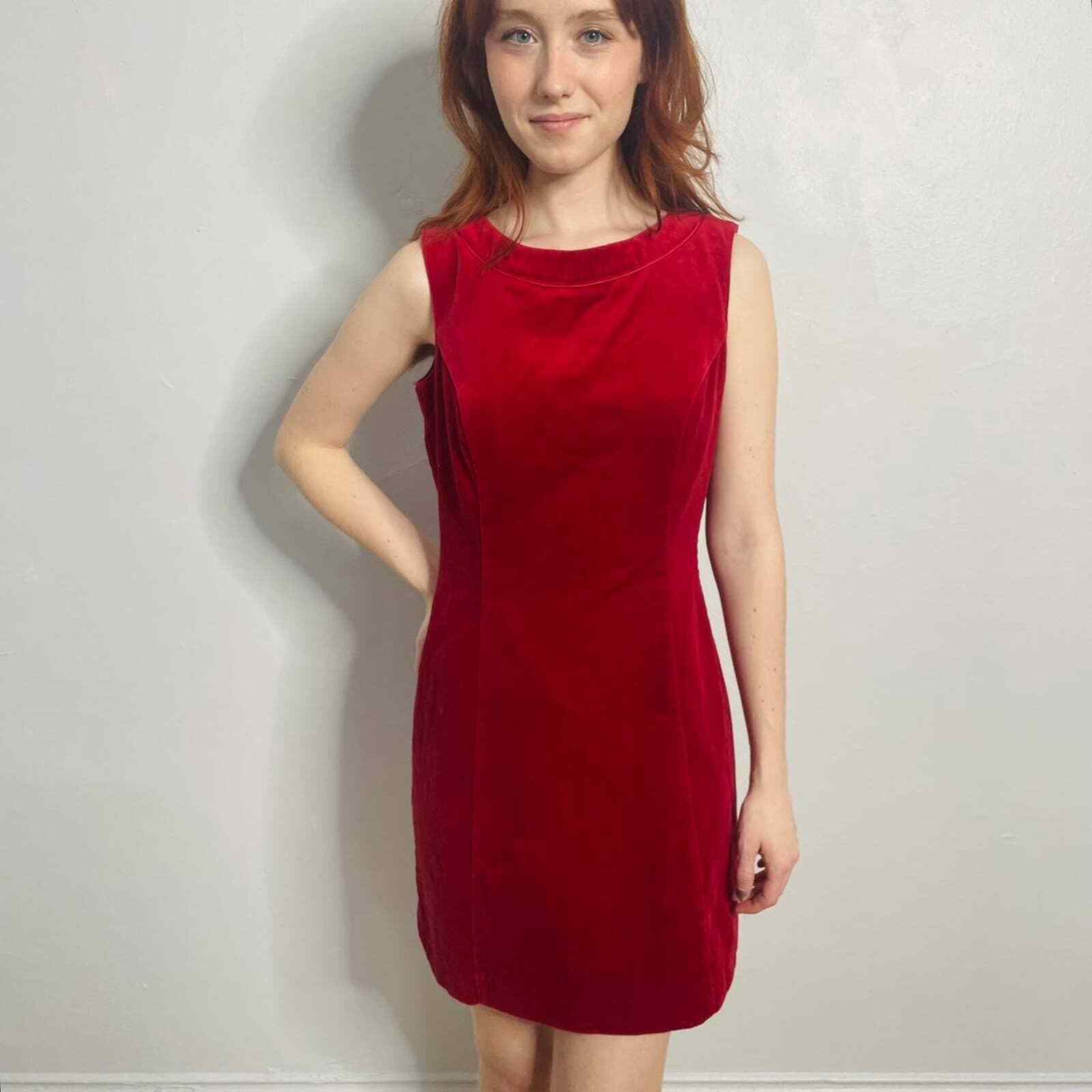 GAP Y2K Red Velvet Dress - Gem