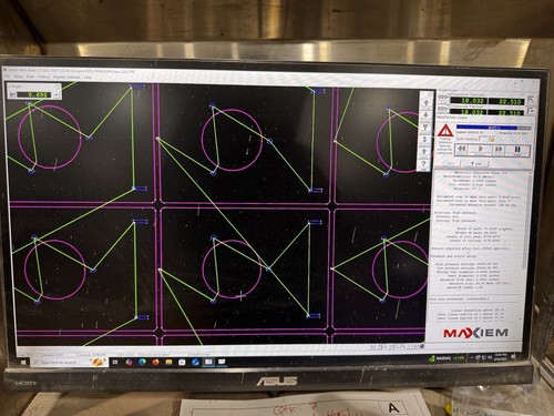 2013 Omax Maxiem 2040 CNC Waterjet 13'1"x6'5" Table Size, 40 HP pump | eBay