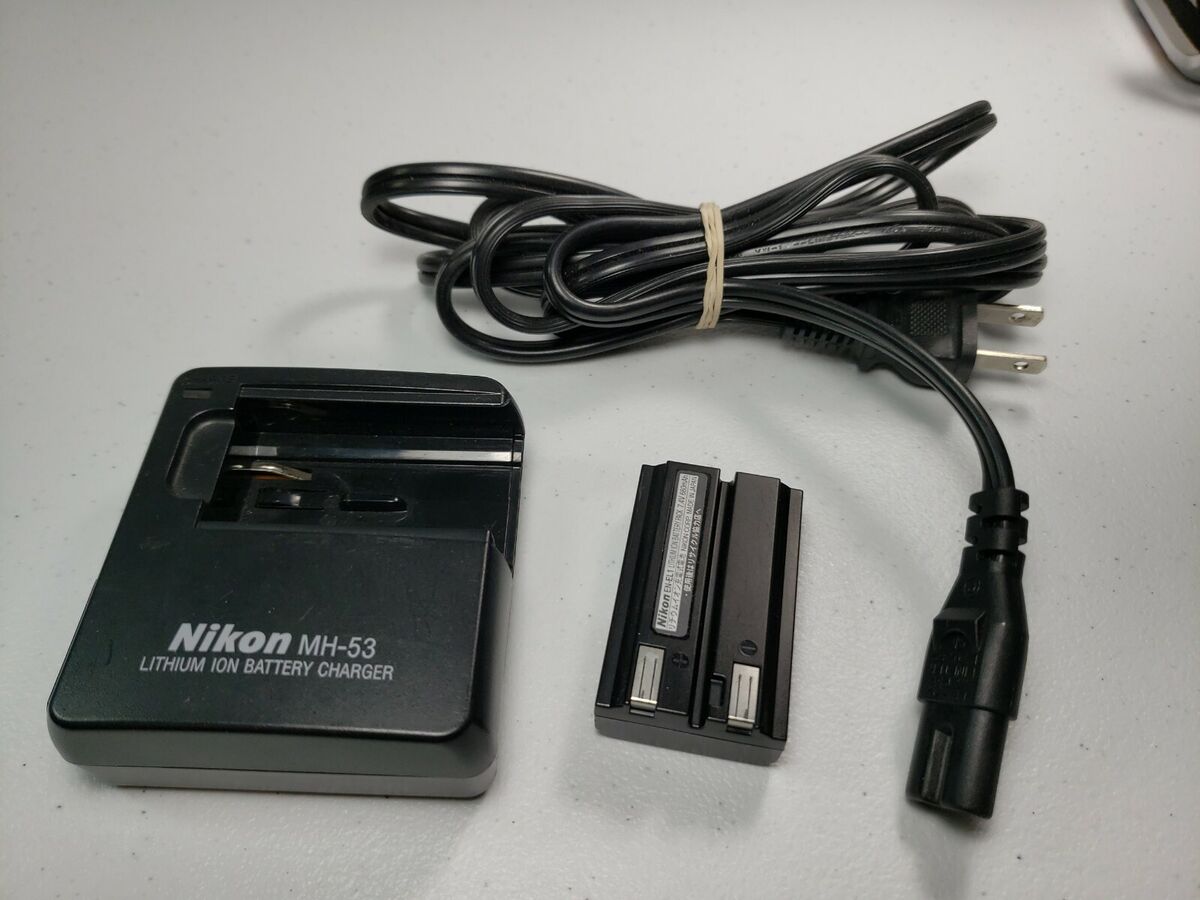 NIKON COOLPIX 4800 ED DIGITAL CAMERA w/Battery + Charger MH NIKON COOLPIX 4800 ED DIGITAL CAMERA w/Battery + Charger MH
