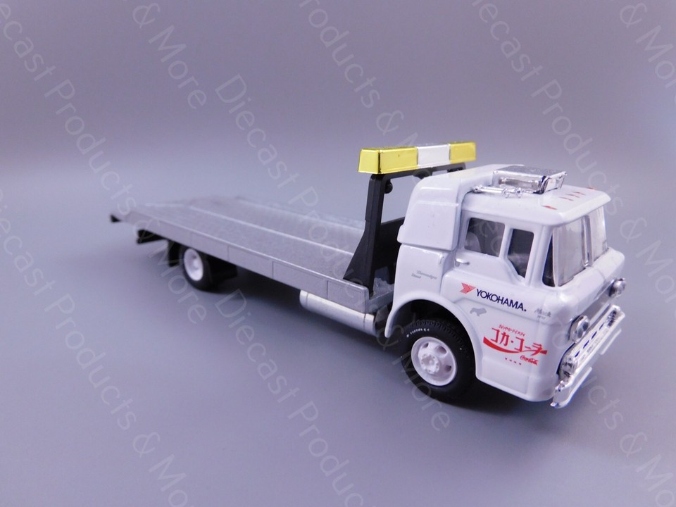 M2 MACHINES LOOSE Coca-Cola 1957 Mack Model N Flatbed Hauler 1:64 Scale ...