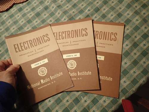 Lot of 3 booklets 1961 The NRI National Radio Institute Training Books ...
