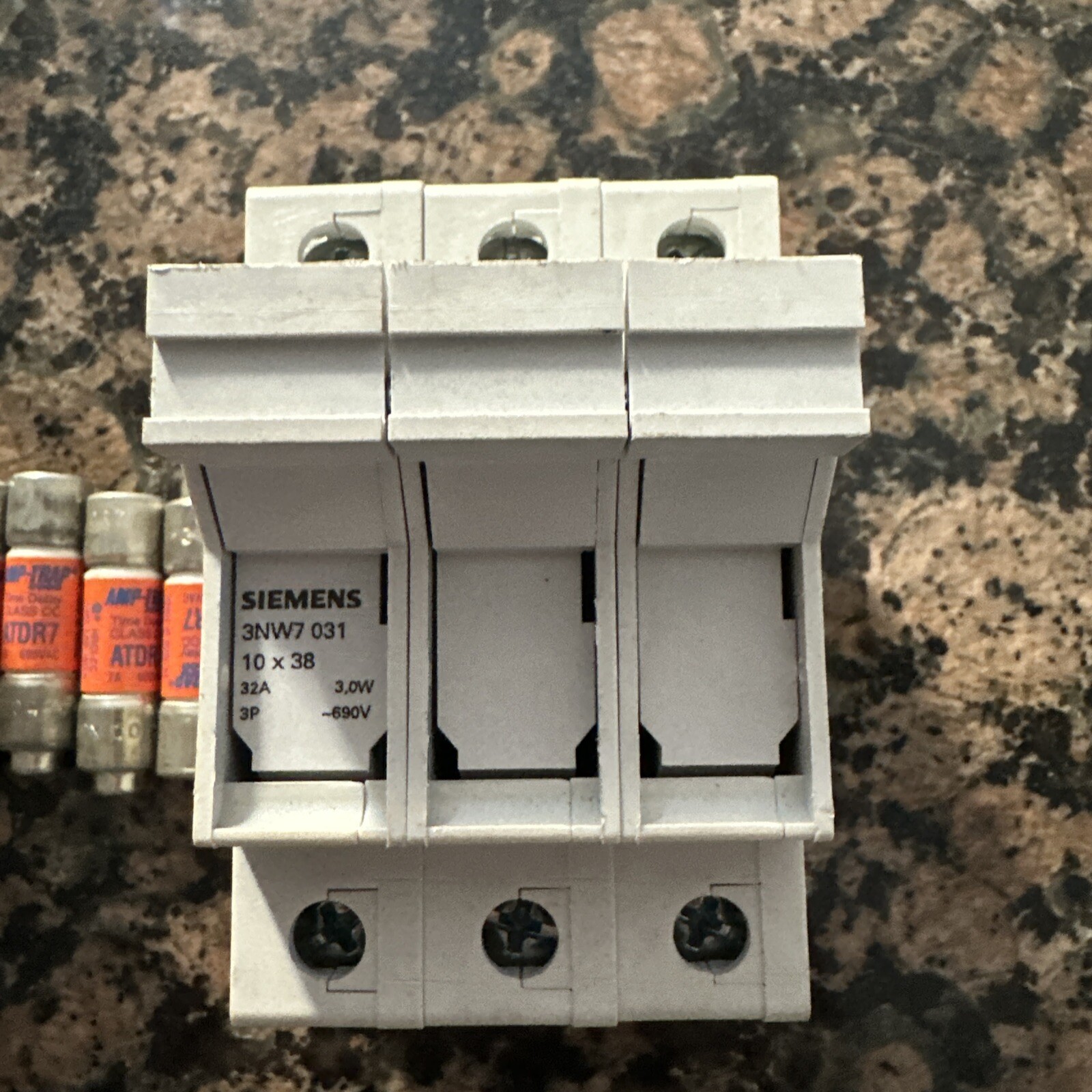 LOT OF 2 SIEMENS 3 POLE FUSE HOLDER 3NW7031 10X38 32 AMP 32A #13I20 W ...