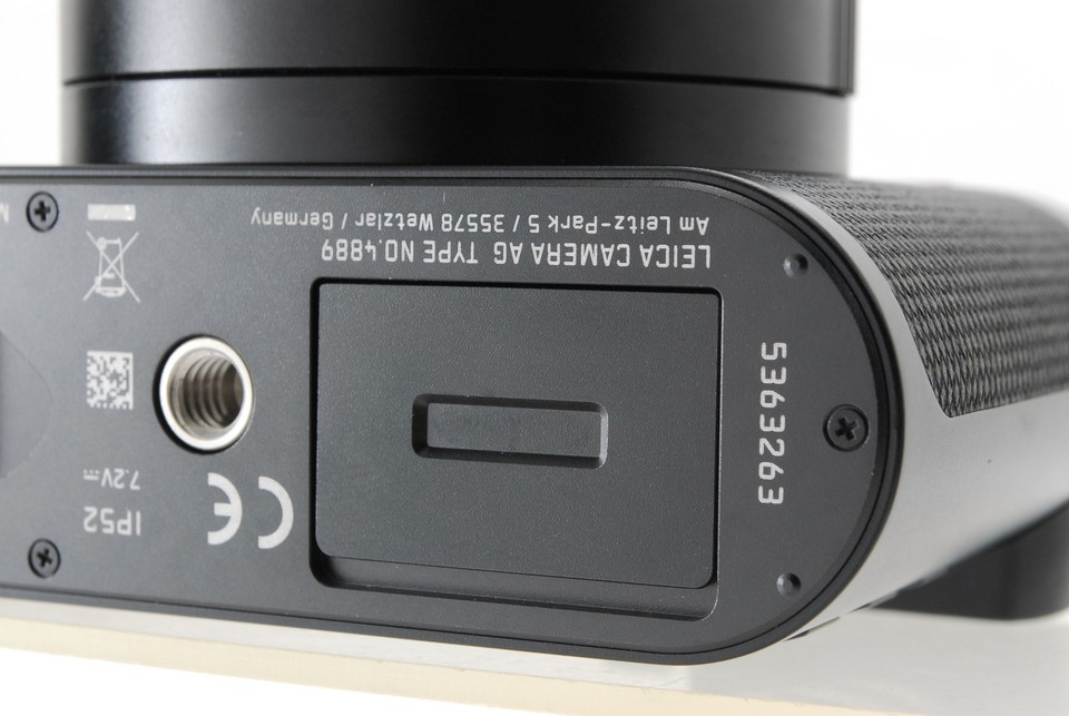 *MINT* Leica Q2 47.3MP TYPE 4889 Mirrorless Digital Camera & 28mm F/1.7 Lens | eBay