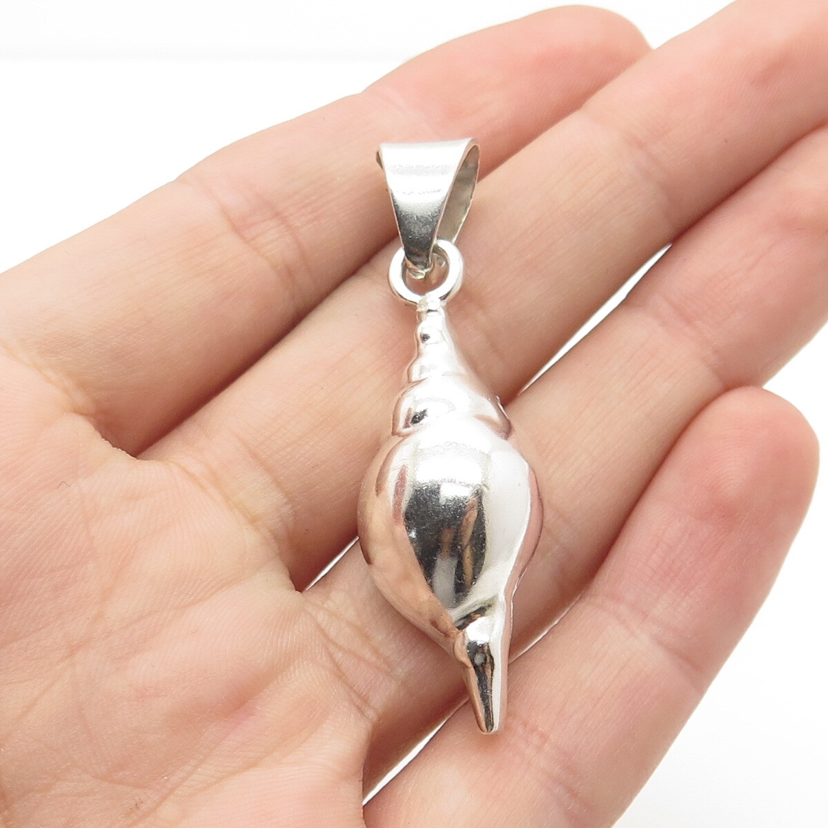 925 Sterling Silver Vintage Mexico Shell Pendant - Gem