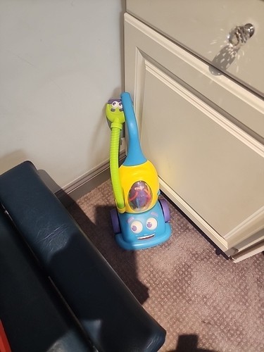 Playskool Hasbro Cool Crew Dusty the Vacuum Cleaner Eyes Sounds WORKS ...