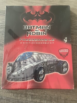 1987 BATMAN & ROBIN MOVIE FREEZEMOBILE 3-D ACTION ASSEMBLY KIT SEALED ...