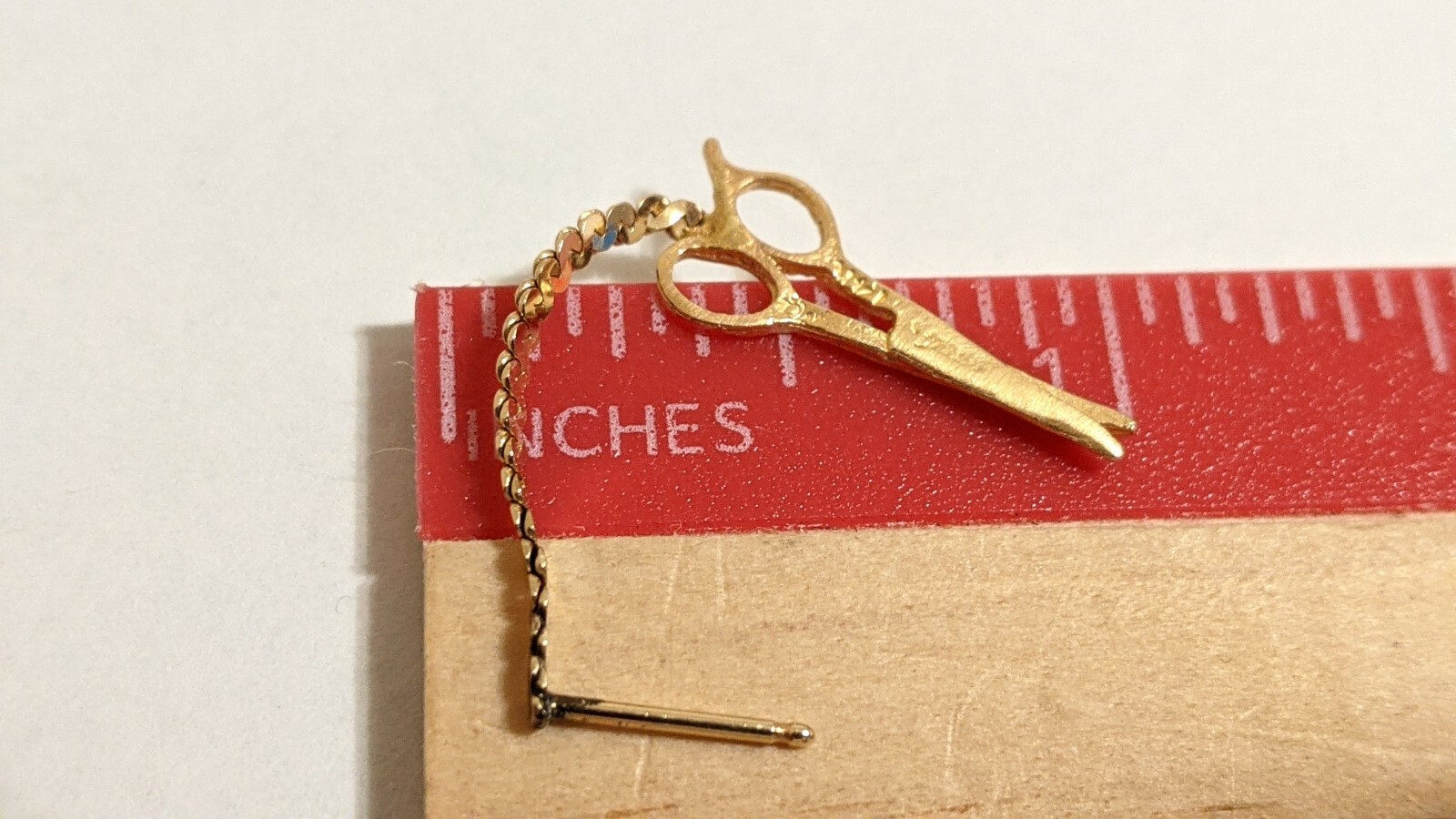 14K YELLOW GOLD SCISSOR EARRING JUST 1 WEIGHS 0.7 GRAMS SIGNED ...