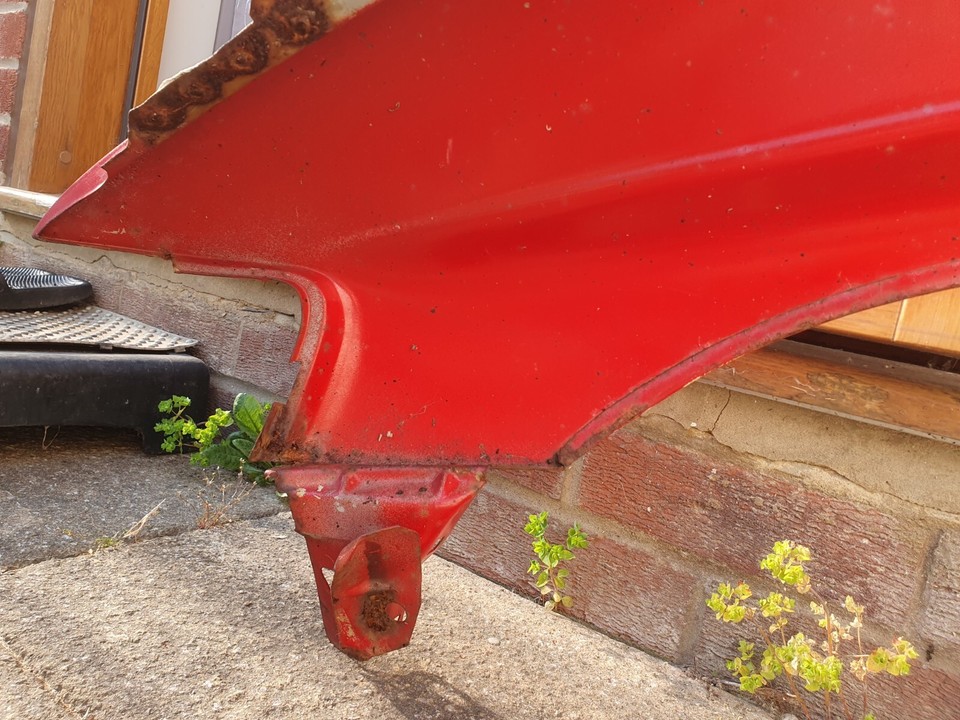 GENUINE FORD ESCORT COSWORTH PASSENGER SIDE WING RS INCLUDING PLASTIC ...