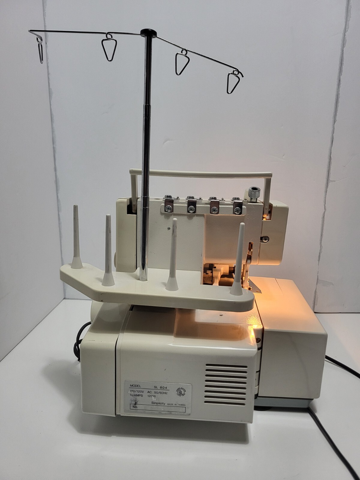 Simplicity Easy Lock Sewing Machine Model SL 804 Differental Feed ...