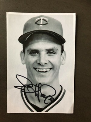 Minnesota Twins ED HODGE autographed Postcard-sized Photo Card | eBay