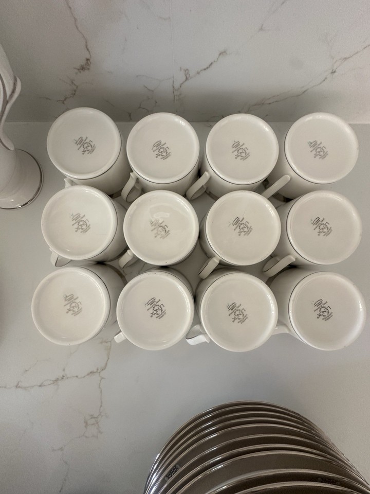 Lenox Classics Collection Jewel Platinum China 12 Place Setting With ...