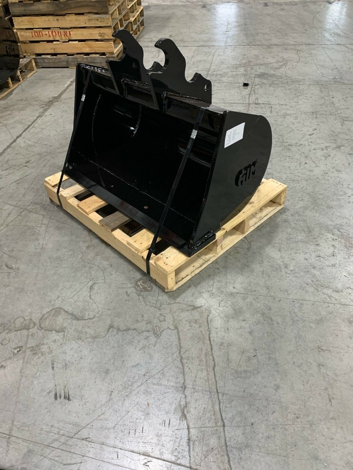 New 36" Ditch Bucket for a Kubota KX033 with Bolt on Edge with Coupler ...