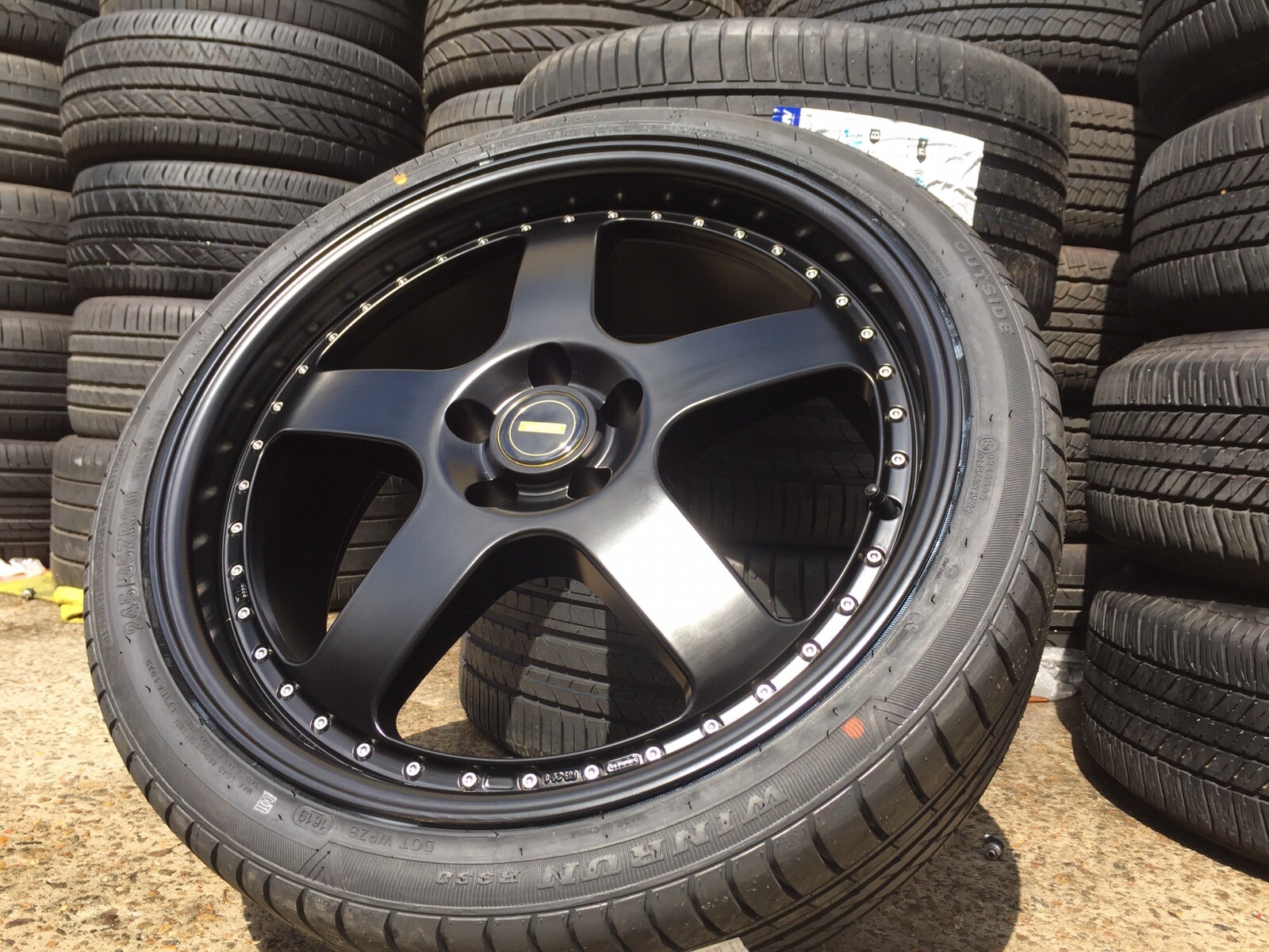 Holden Commodore Simmons Wheels And Tyres Fr1 Vf Ve Vz Vy Vl ... 20 ...