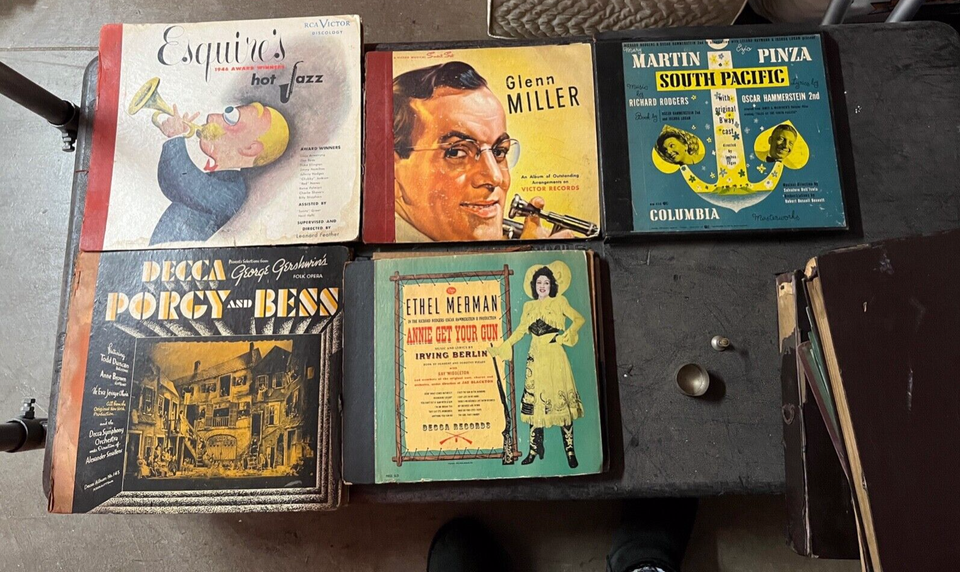 RCA VICTOR VICTROLA TALKING MACHINE 1900 - VV-100 47470 + Many 78 RPM ...