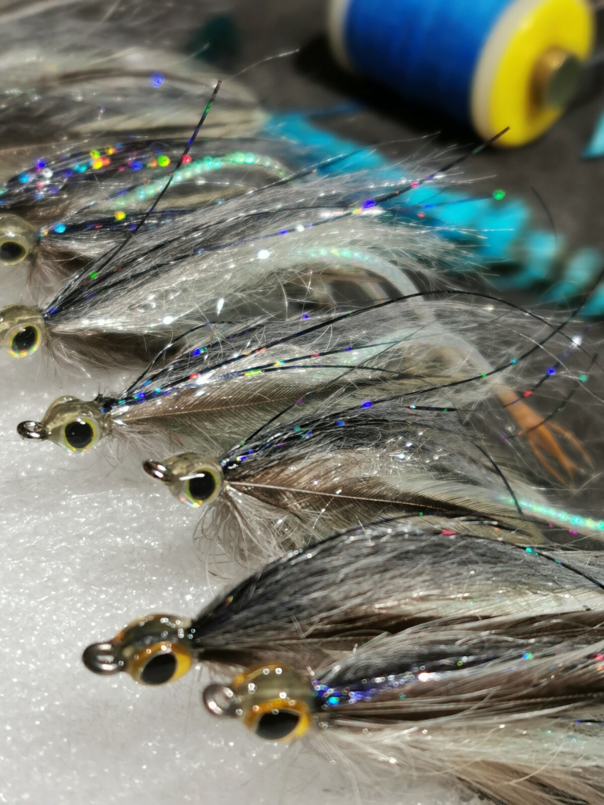 3x ULTIMATE UK BASS size2,10cm SALTWATER flies BABY MULLET FLY MINNOWS ...