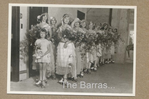 ROLLER Skating Bride MAIDS, c.1925 PHOTOGRAPHR Unidentified FOTOFOLIO ...